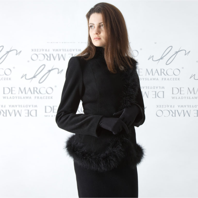 Jak się ubrać na pogrzeb? De Marco królewski styl